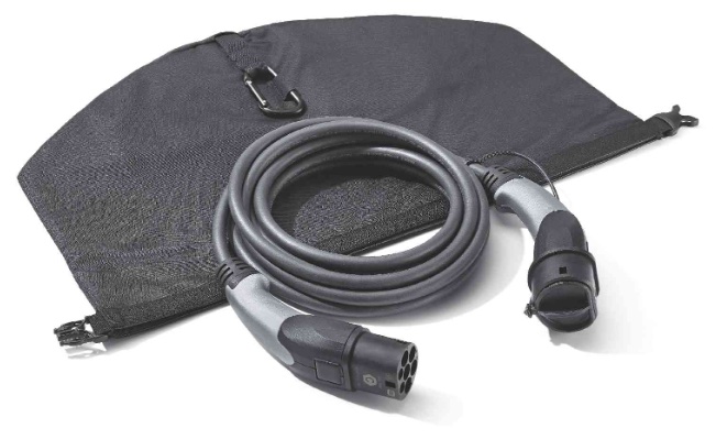 Distintos cables de carga modo 3 de BMW Motorrad